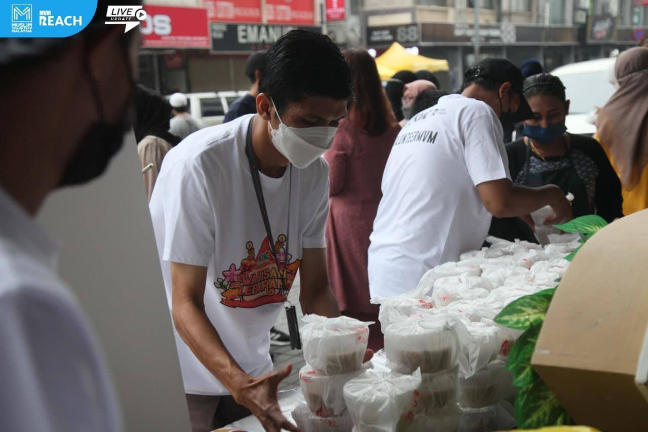40 Volunteer Diperlukan Segera di Program "RIUH AIDILFITRI MVM x KWC ...